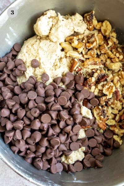Chocolate Chip Levain Cookies.
