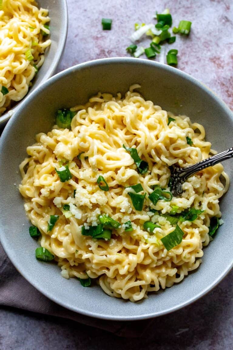 Cheesy Ramen (10 Minutes!) - Sailor Bailey